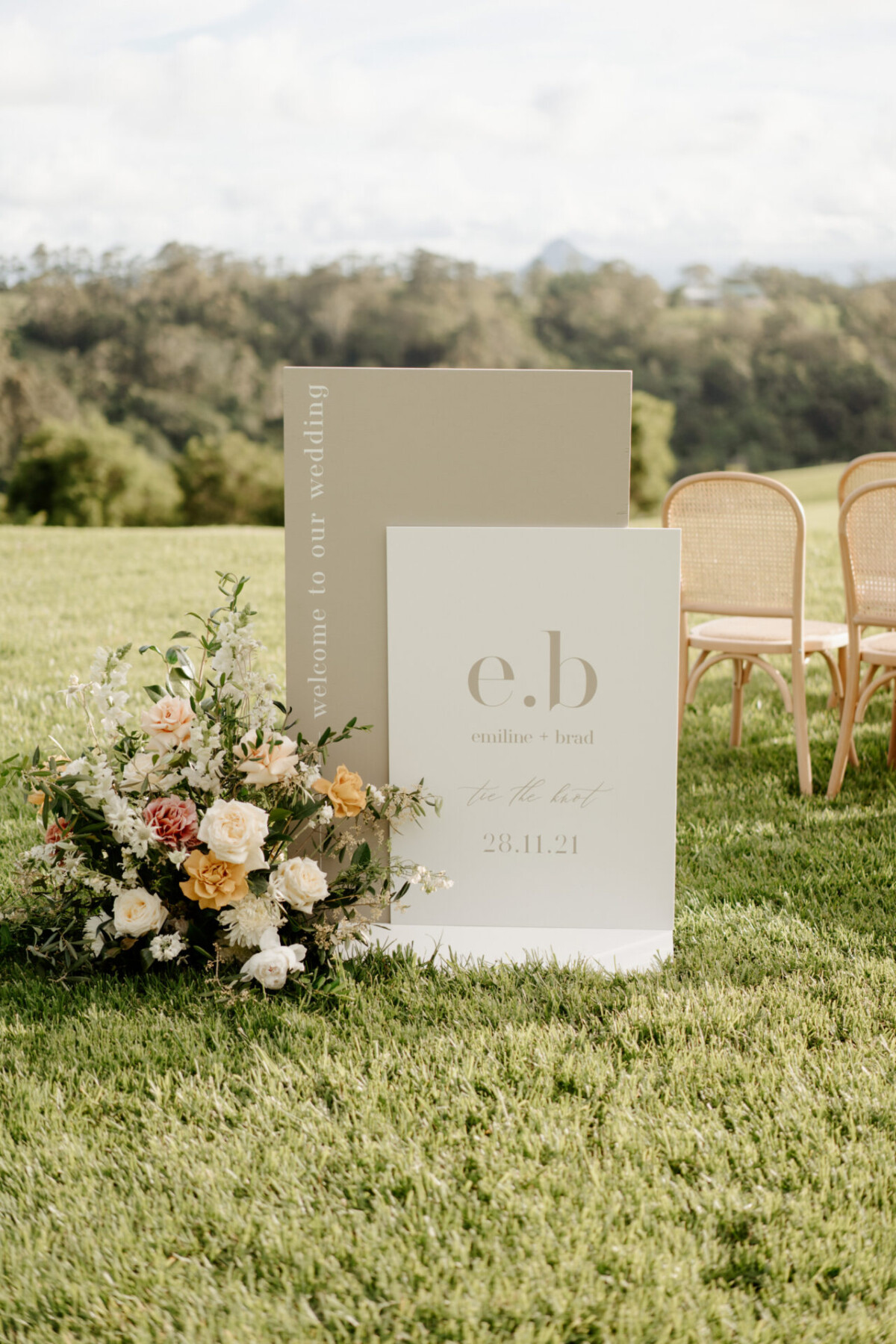 Sunshine Coast Signs & Stationery Hire | Simply Style Co